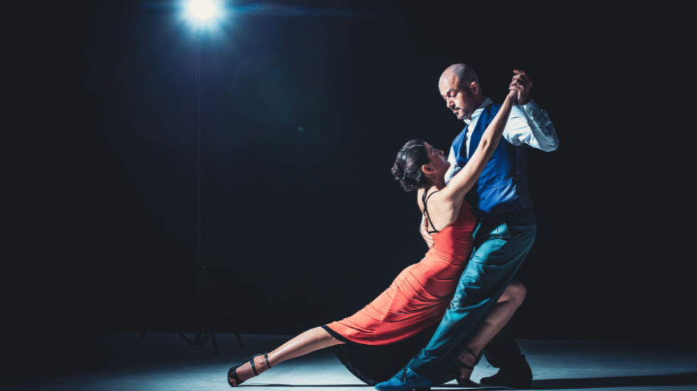 Salsa vs. Bachata: Key Differences and Which Dance Fits You - Anita La ...